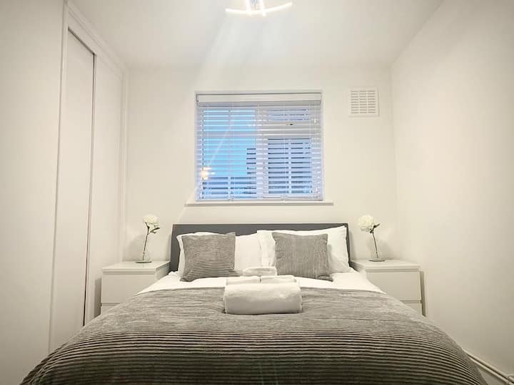 Ttsa- Essential 1 Bedroom Apt Balham-free Parking - London