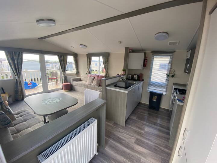 Static Holiday Home By The Sea - Filey