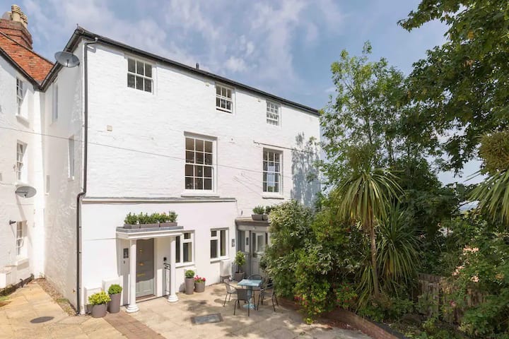 Fabulous Ground Floor Apartment. - Malvern