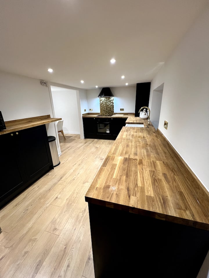 Spacious 2-bed Fresh Renovation Cottage In Crieff - Crieff