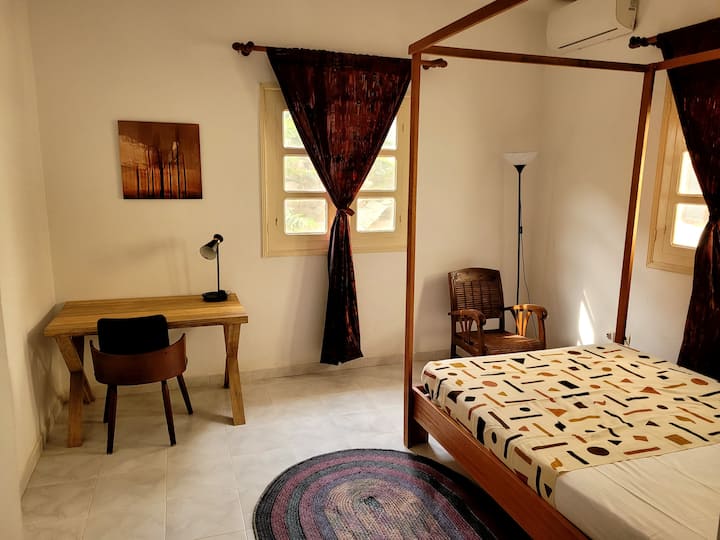 Chambre Lumineuse Dans Belle Villa Près De La Mer - Sénégal