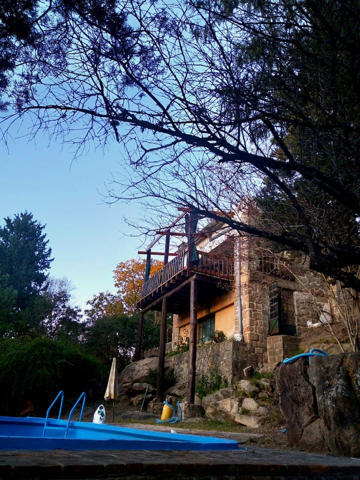 Casa De Piedra En Villa Del Lago - Villa Carlos Paz