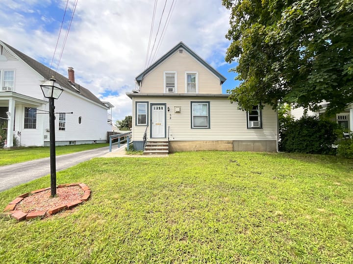 New - Mins To Concord & Nashua -Quiet Neighborhood - Manchester, NH