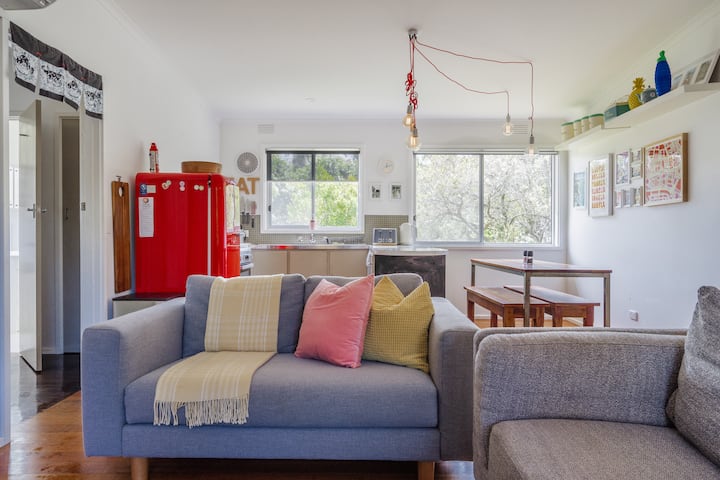 Shoreline Sanctuary—a Retro Family Beach Shack - Balnarring