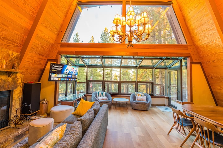 Tranquil Tahoe Getaway With View - North Lake Tahoe, CA