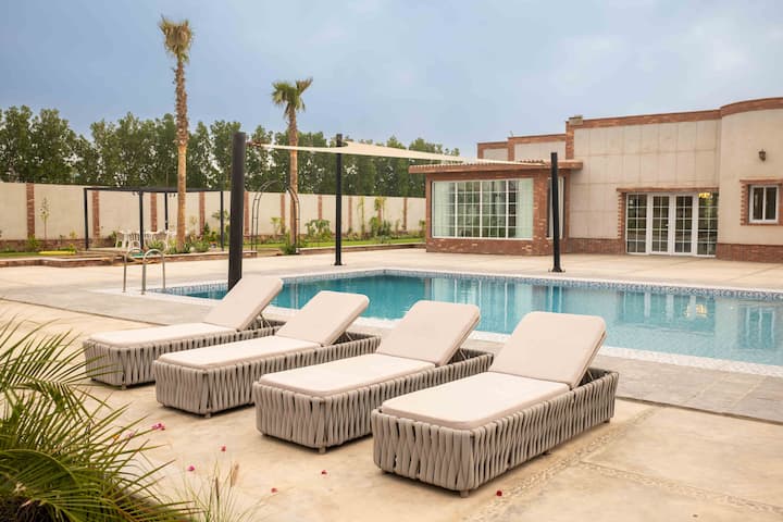Blpl Manoir
A Luxury Mansion. - Karachi