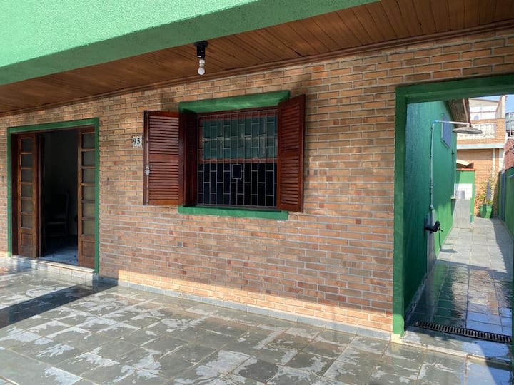 Casa Deliciosa Para Sua Família A 100m Da Praia - Caraguatatuba