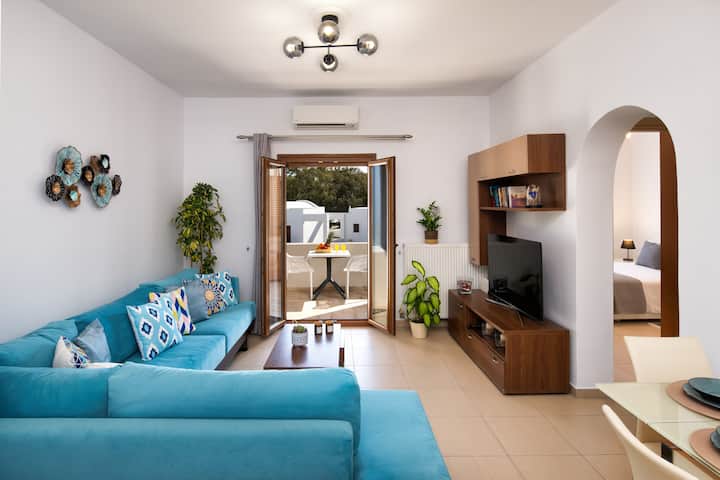 Spacious 2-bedroom Apartment - 산토리니 섬