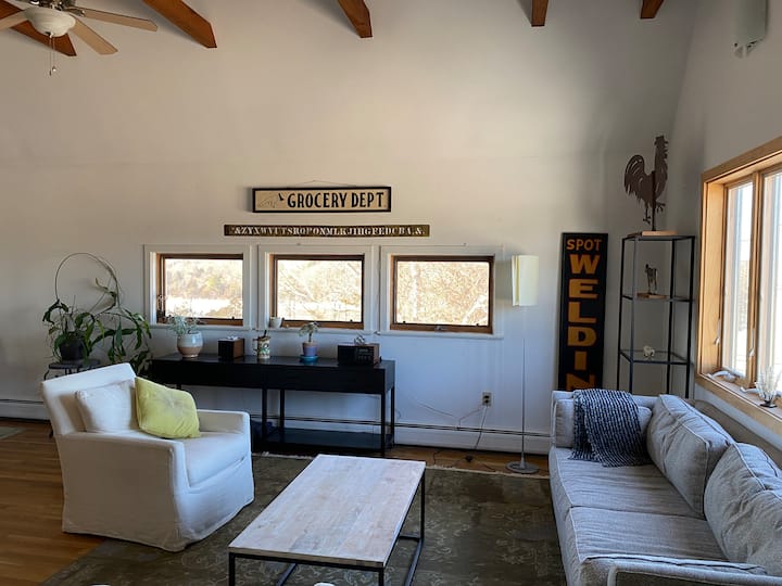 Waterfront In Westport - Dartmouth, MA