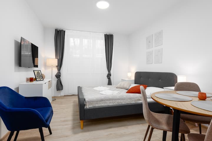 Klidný Apartmán 2+1 V Blízkosti Metra - Prague