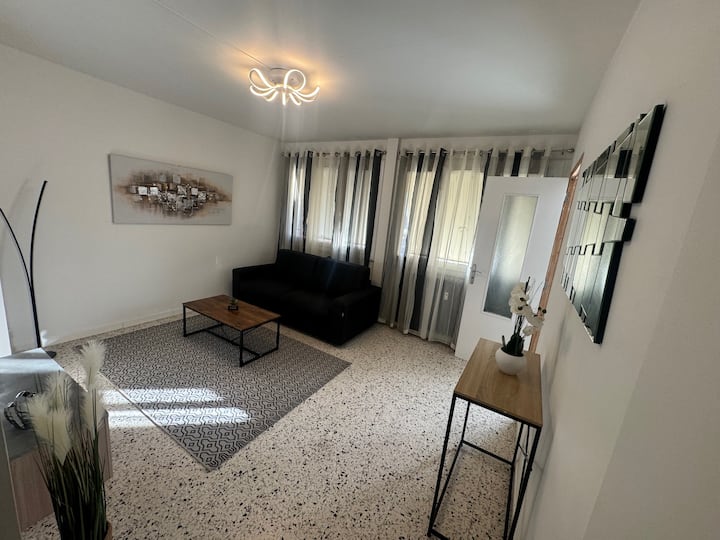 Appartement Proche De La Gare - Alès