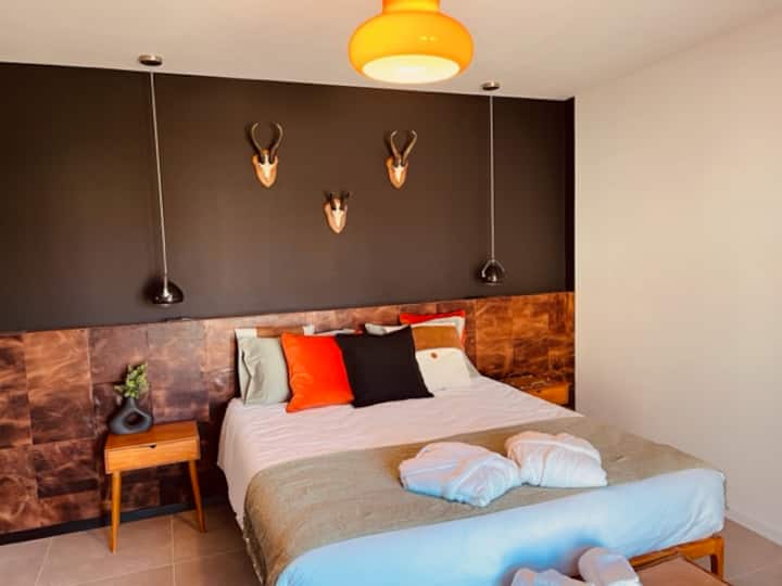 B&b 366 - Leather Room - Gelsa