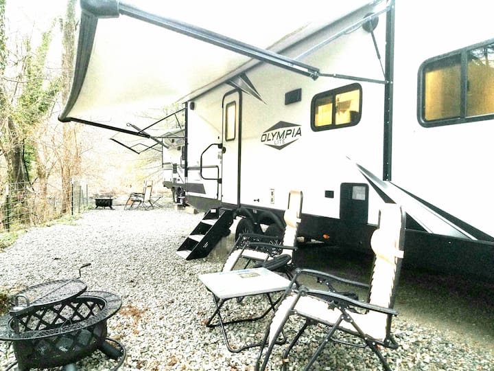 Rv Sleeps 5 Olympia @ Copper Johns Resort - Bull Shoals, AR