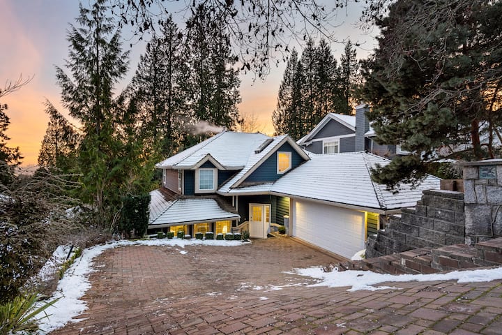 North Vancouver Gem - 5br Retreat - North Vancouver
