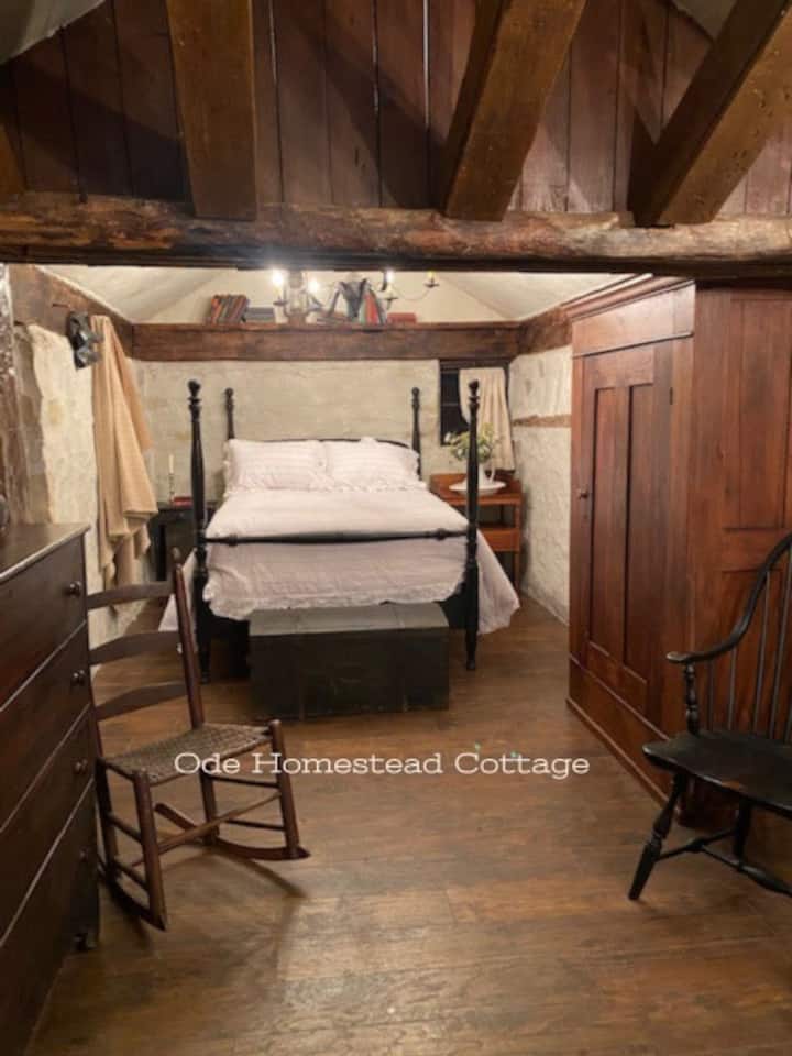 Olde Homestead Cottage - Waukesha, WI