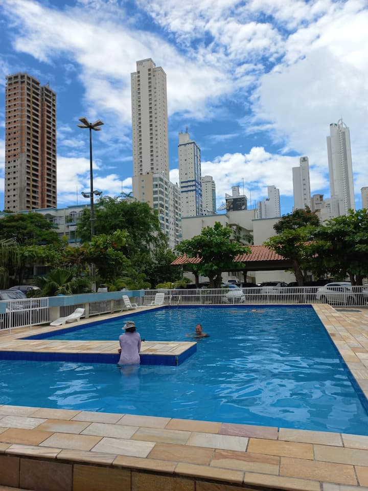 Apto 700m Da Roda Gigante - Balneário Camboriú