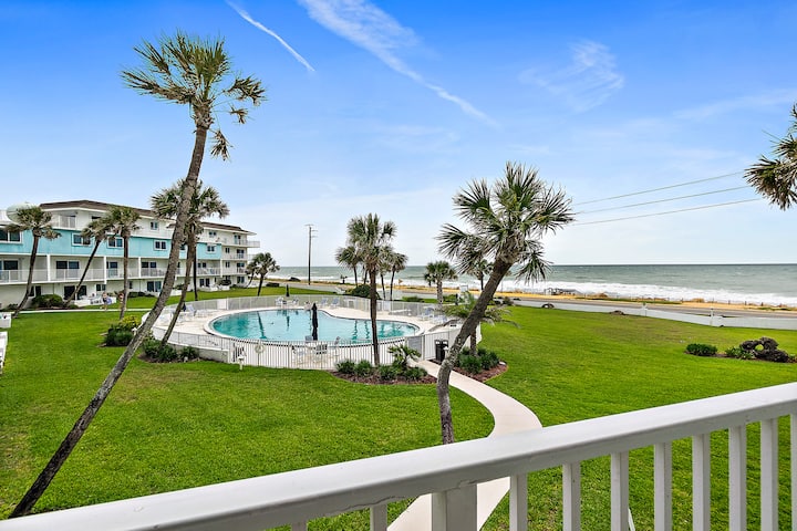 Ocean Front-large Patio-ocean View Balcony - Flagler Beach, FL