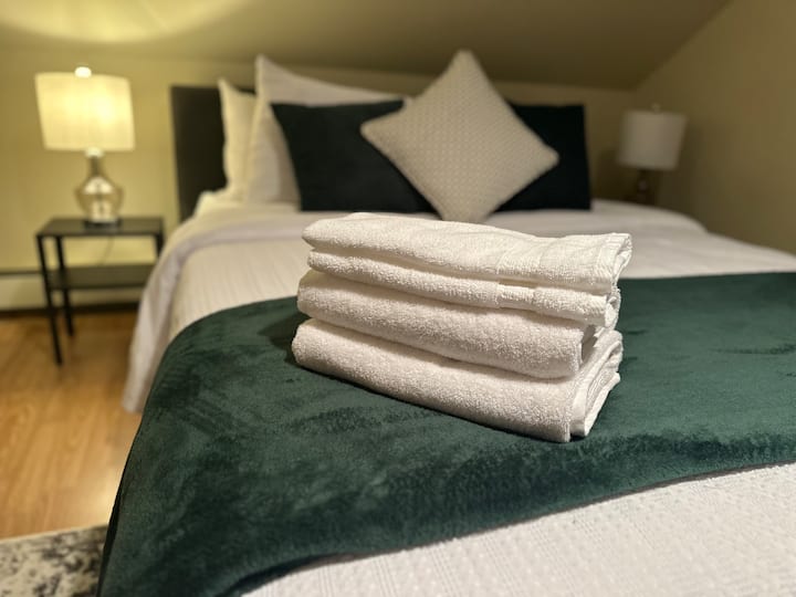 Serene 1bd/1br Apartment In Quiet Locale - New Jersey