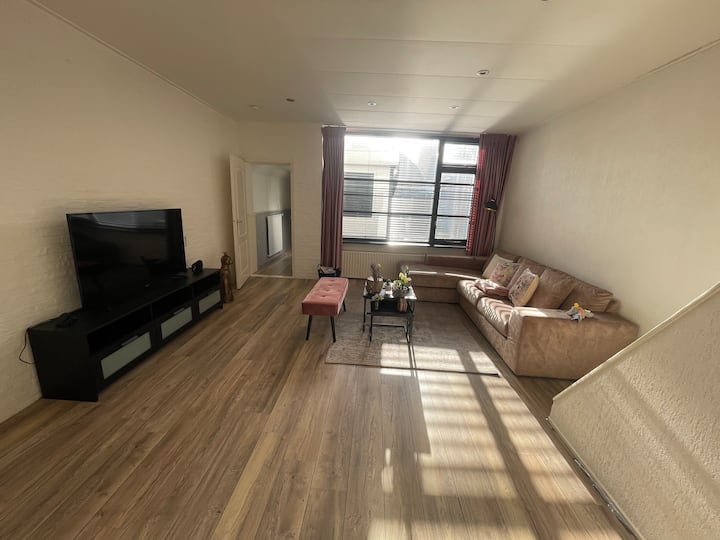 Een Oase Van Rust, Kom Genieten

2 Slaapkamers - Middelharnis