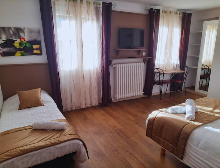 Chambre Tout Confort 3 Personnes - Font-Romeu-Odeillo-Via