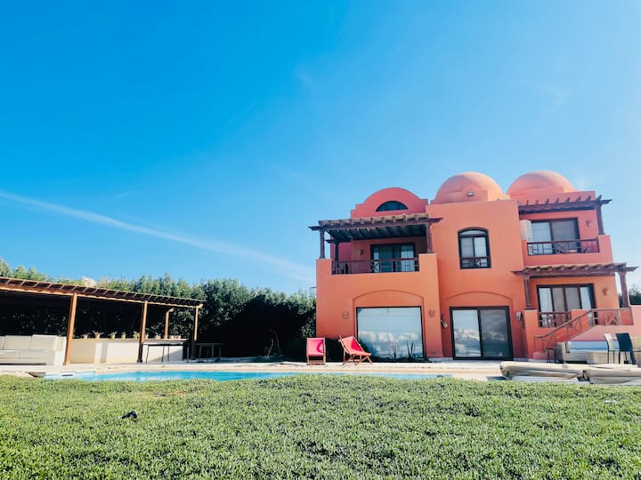 4br Lakefront Villa With Private Pool In El Gouna - Hurghada