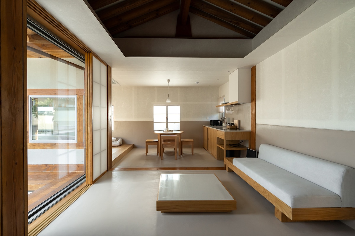STAY-KKORY 2/Korean-stayle house/Dog-friendly/Pool - Guest suites for ...