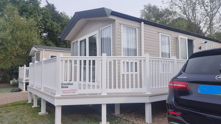 3 Bed Gold Caravan Haven Poole - Wareham