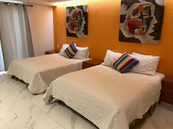 Spacious Modern Bedroom On Marlin Beach. - Cancún
