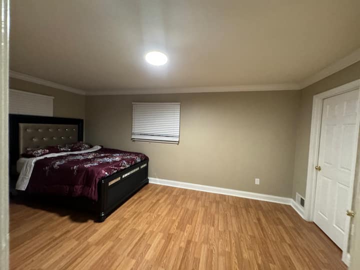 Single Family 2-level House - Manassas, VA