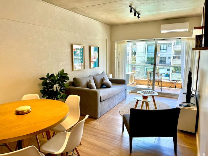 Palermo Hollywood, 2 Amb. Con Cochera De Cortesía - Argentina