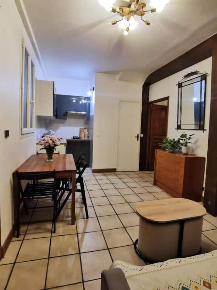 Appartement De 2 Chambres Proche Paris - Bagnolet