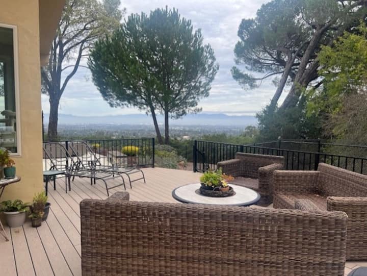 Monte Sereno Cottage - Saratoga, CA