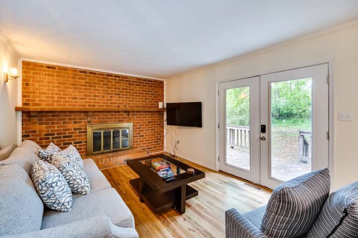 Spacious Cozy Glen Allen, Steamboat Home - Wyndham, VA