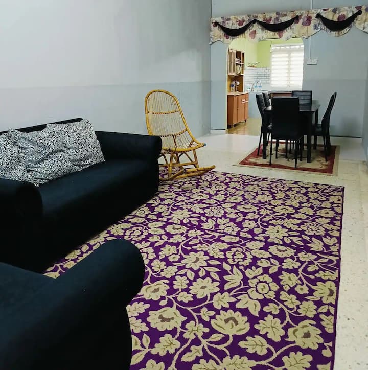 12pax House Near Uitm, Imu & Htj - Seremban