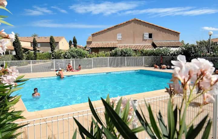 Les Soleillades Piscine Proche De La Mer Parking - Vendres