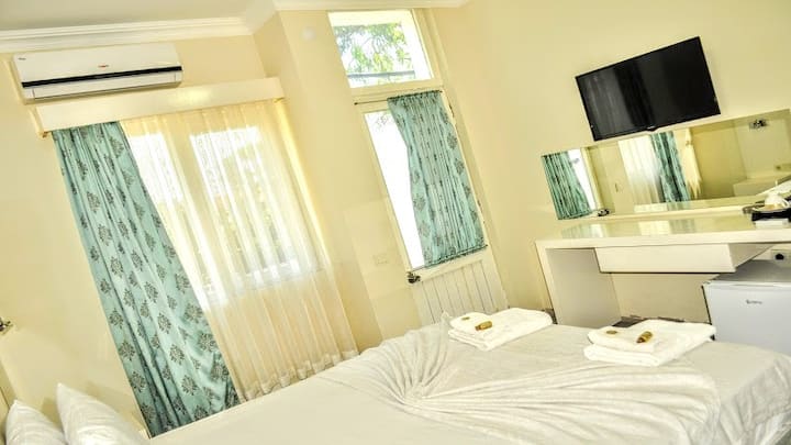 Kemer Merkez'de Buti̇k Konforu - Kemer