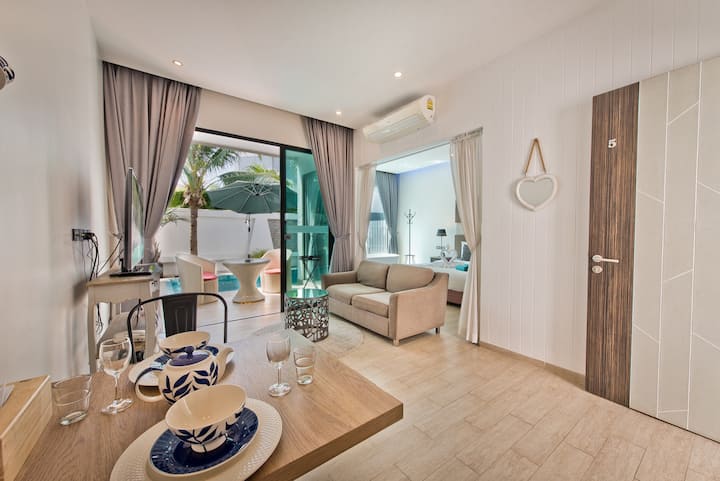 Tropicana Pool Villa R1-5 - Pattaya