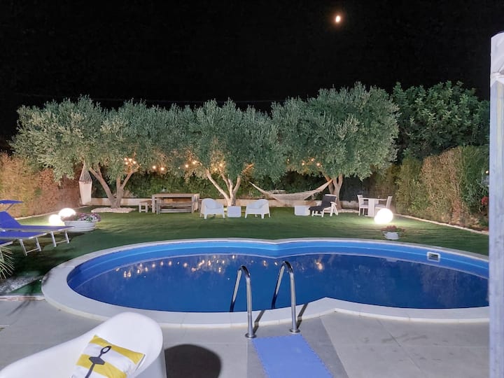 Villa Con Piscina A Marina Di Ragusa - Italia
