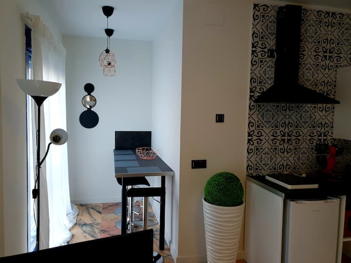 Lhome Pamela - Sevilha