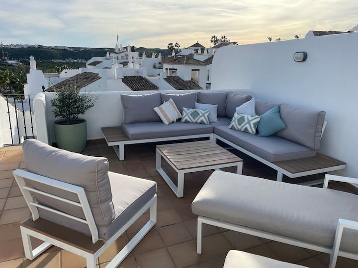 ÁTico Dúplex Con Vistas Al Mar. - Manilva