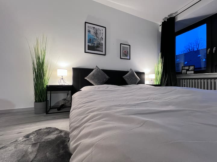 New Premium Designer Apartment - 에센