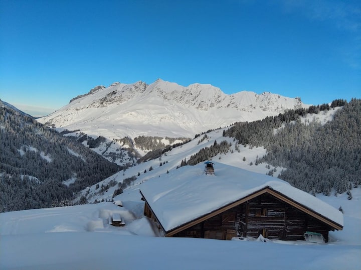 Chalet D'alpage Authentique Au Coeur Des Montagnes - La Giettaz