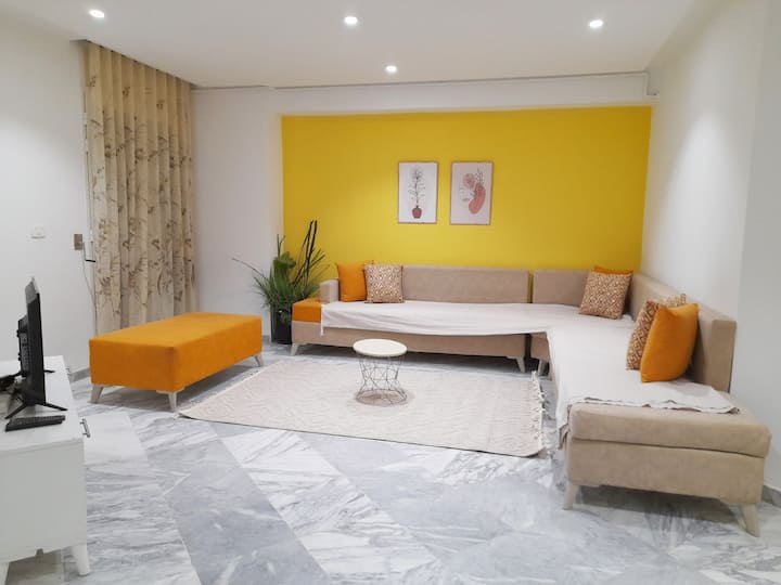 Salon + 2 Chambres à 2 Pas De La Médina De Sfax - Sfax