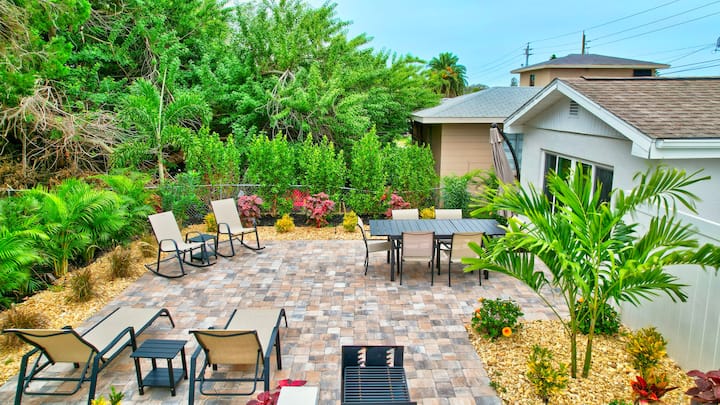Salt Life Living! - Sarasota Beach, Siesta Key