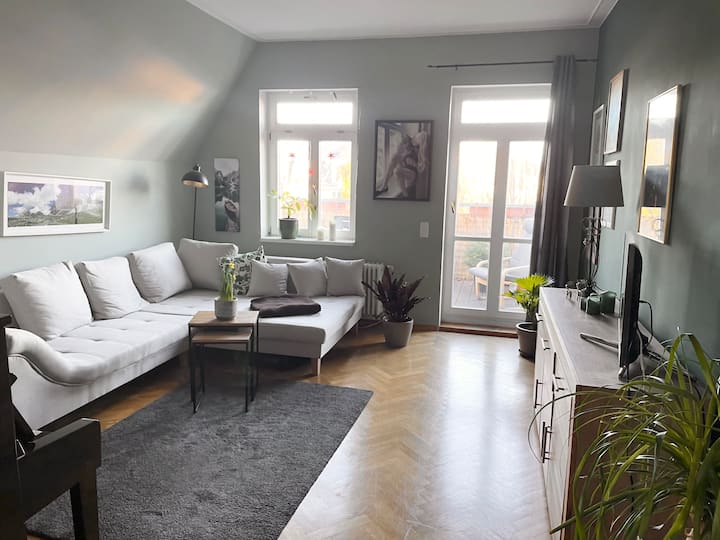 100 Qm Appartement Mit Charme In Dresden - Dresden