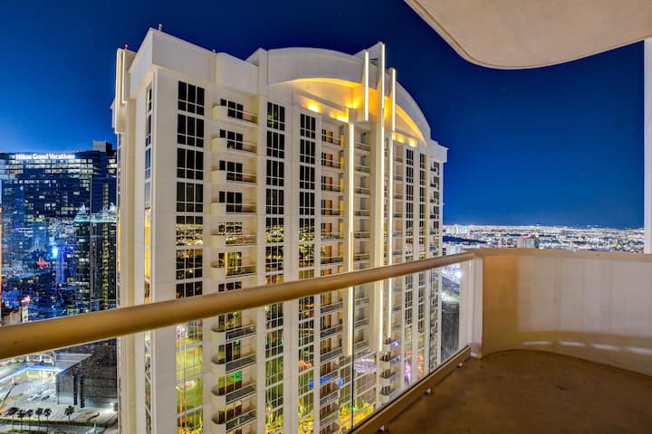 31st Floor 1-br Corner Suite At Signature At Mgm - Las Vegas