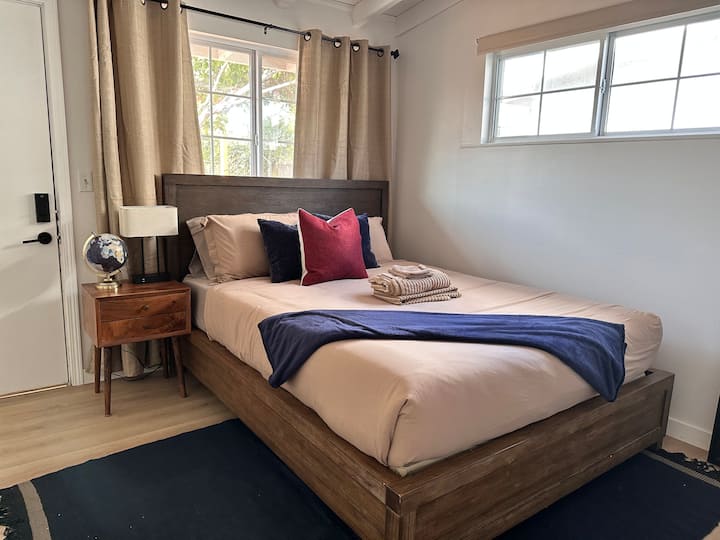 Cozy 2br Private Suite Near Disney & Beaches - Costa Mesa, CA