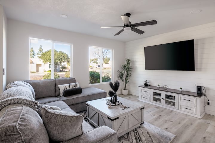 Misters, Pool, Fire Pit, Bbq, Games! Near Old Town - Taliesin West