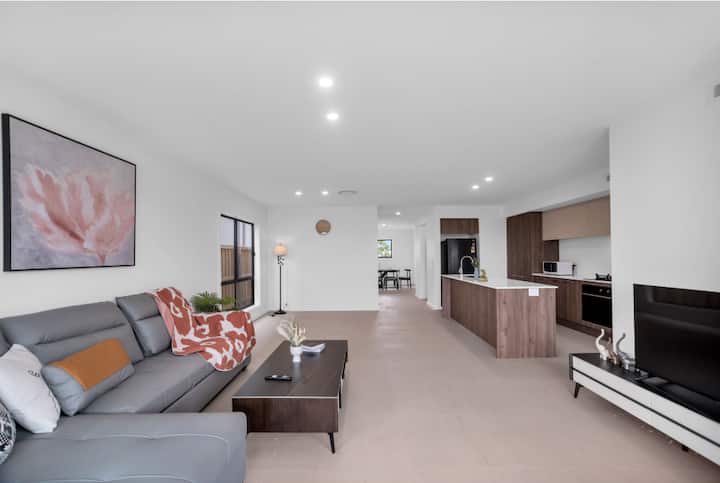 Quality Home | Perfect For Families & Groups - Camden