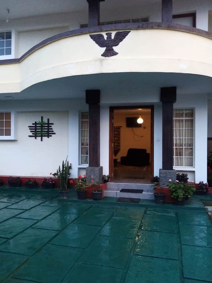 Hotel Lu Chalet - Nuwara Eliya